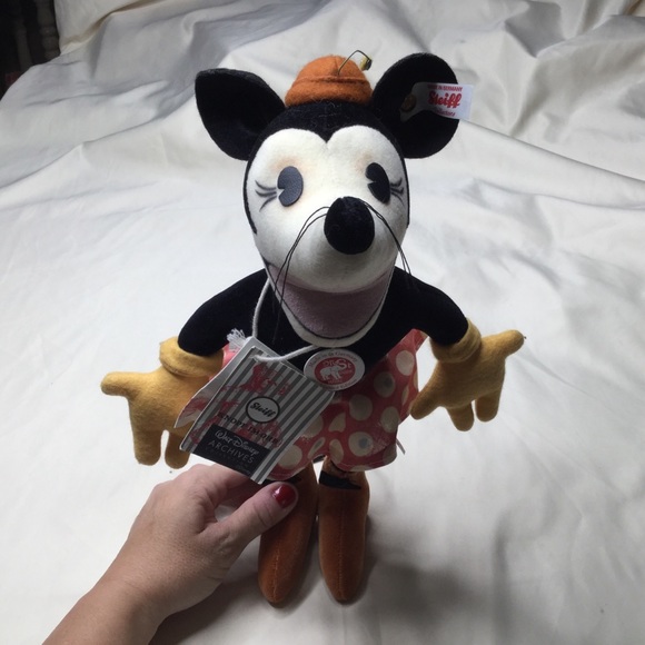 steiff | Toys | Steiff Limited Edition Disney Minnie Mouse | Poshmark